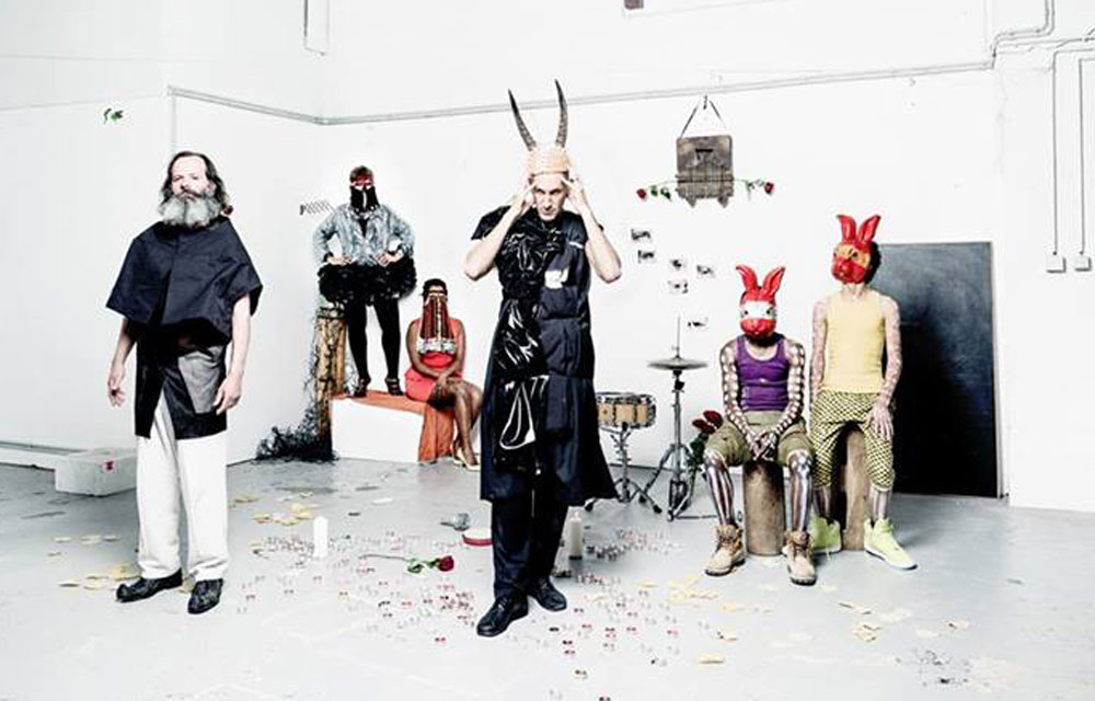 Punks, congos et plus encore!