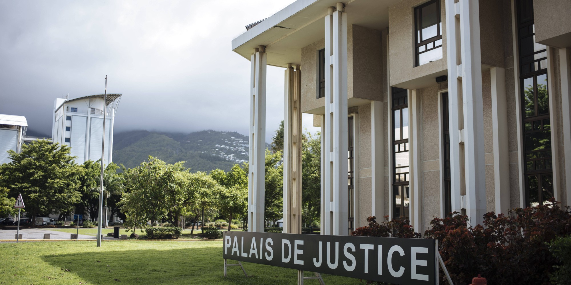 Armand Apavou, l’homme le plus riche de la Réunion, sorti de la ...