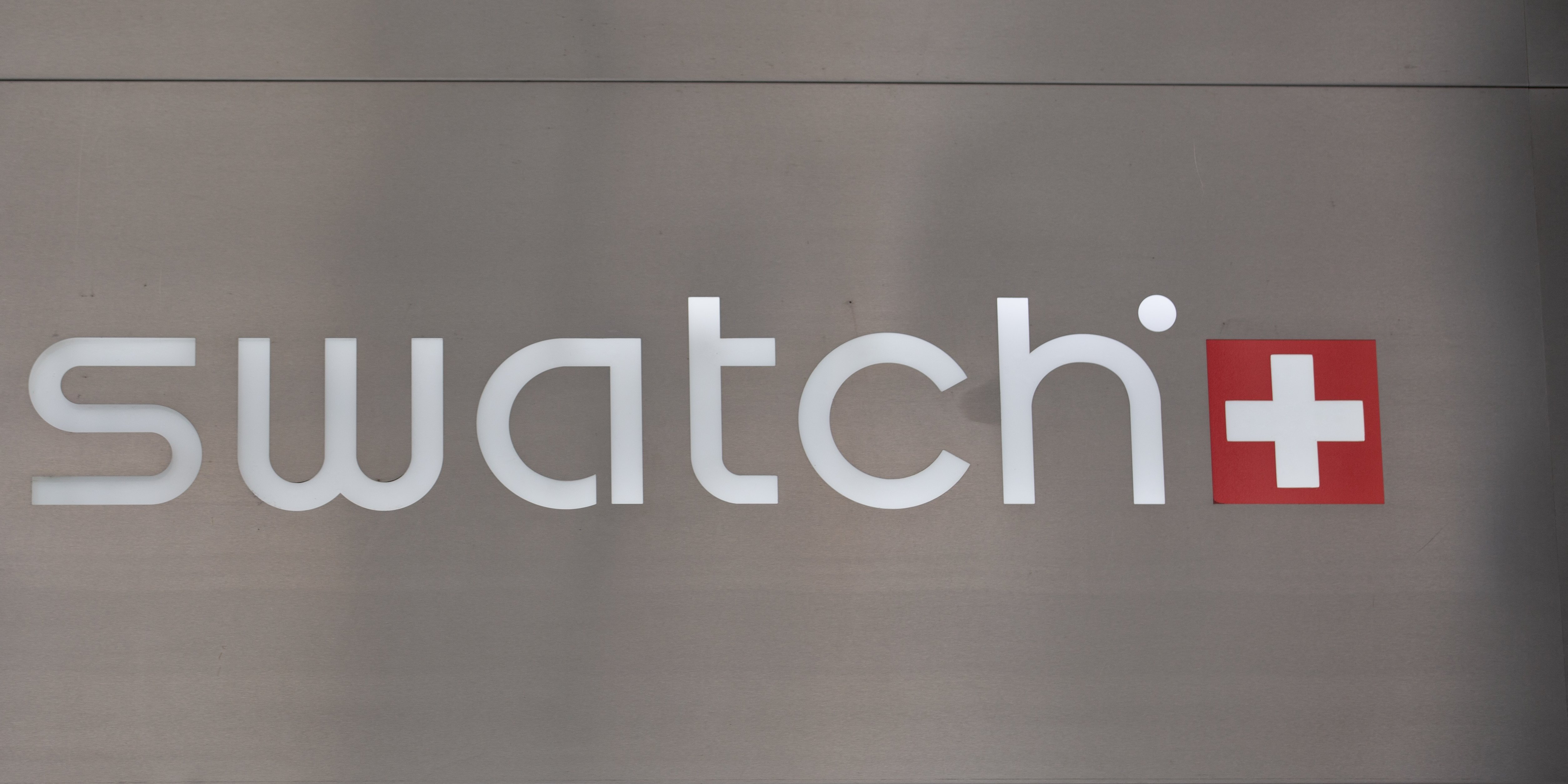 Le succès de ses montres en céramique propulse Swatch au septième ciel