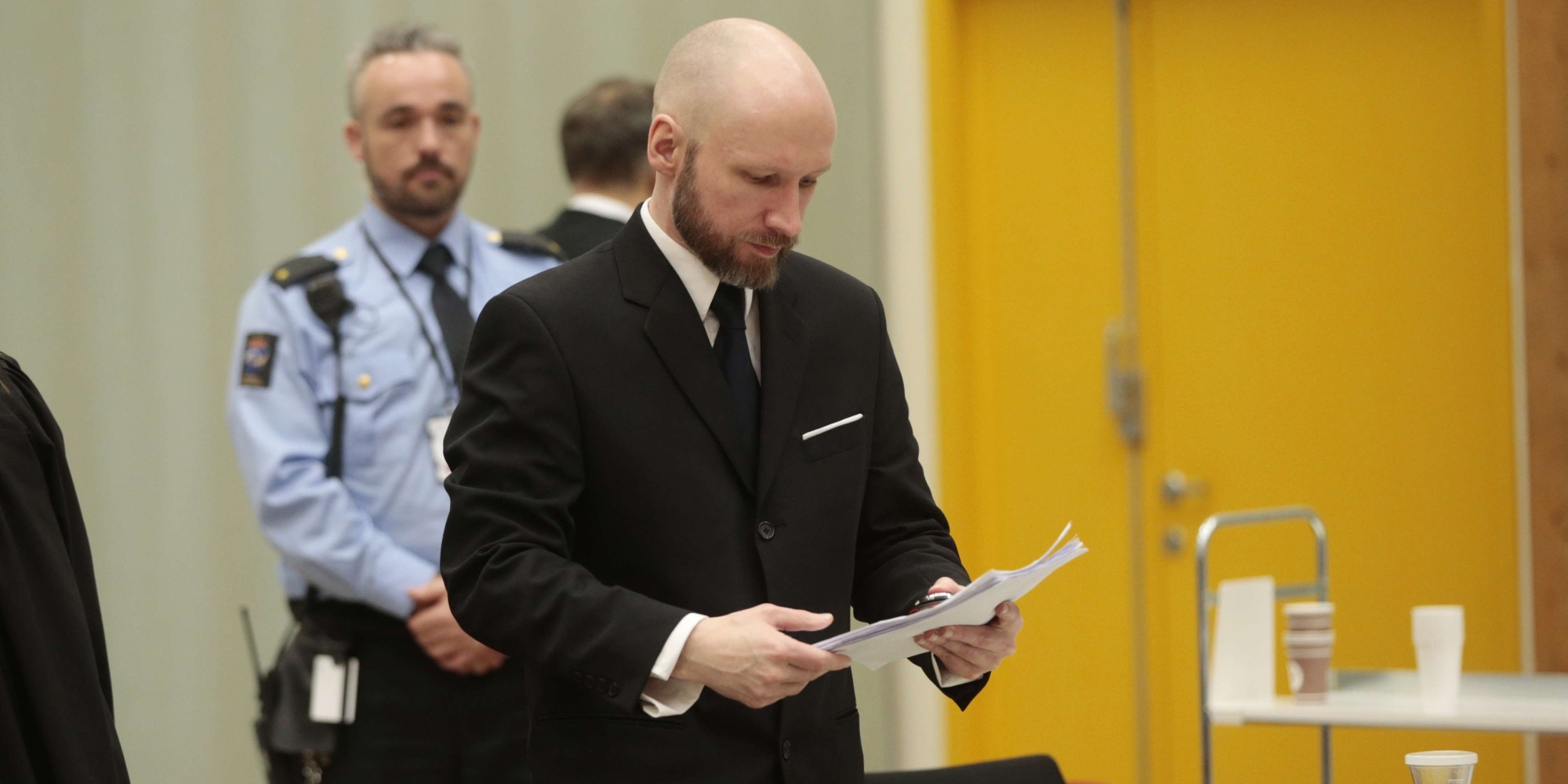 Dix ans après l'attentat d'Utoya, Anders Behring Breivik réclame sa ...