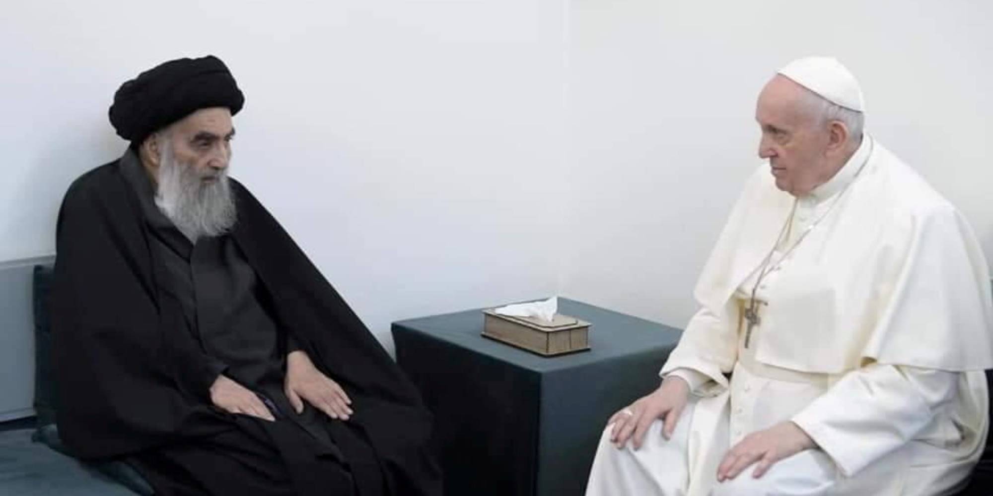 Ali al-Sistani, cet ayatollah qui serre la main du pape François