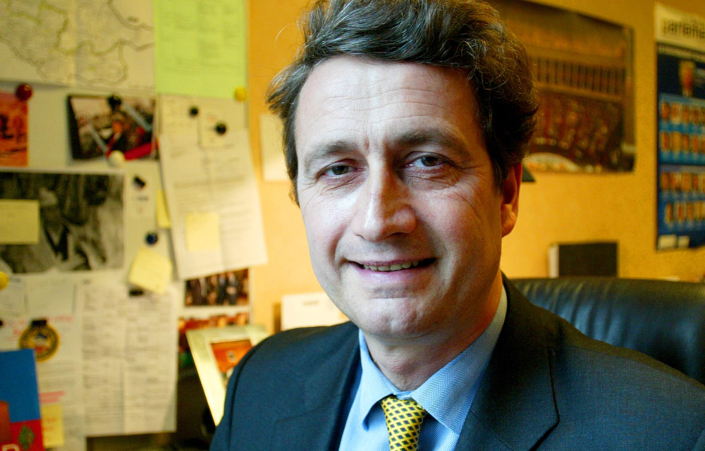 Carayon : "Lutter contre le dopage dans la vie des affaires"