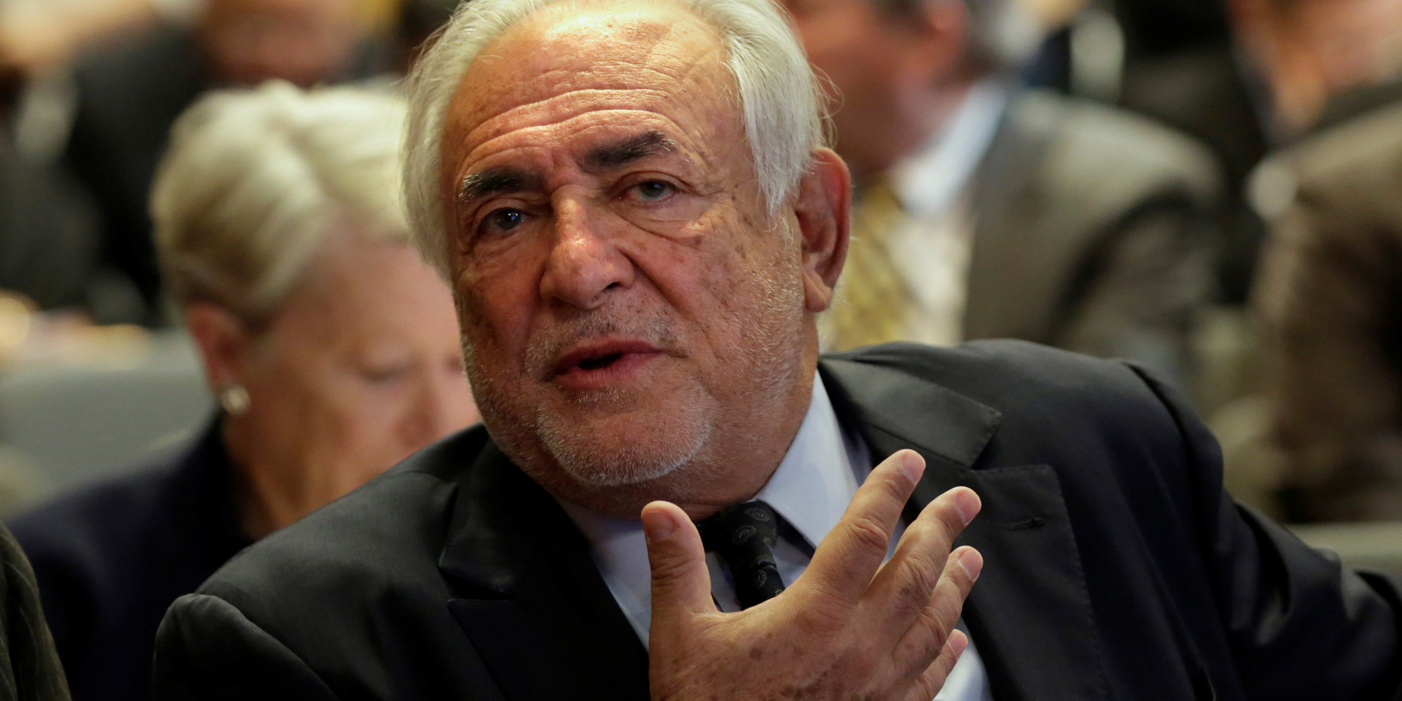 Clivage gauche-droite : pour Macron, le discours de DSK a été mal compris