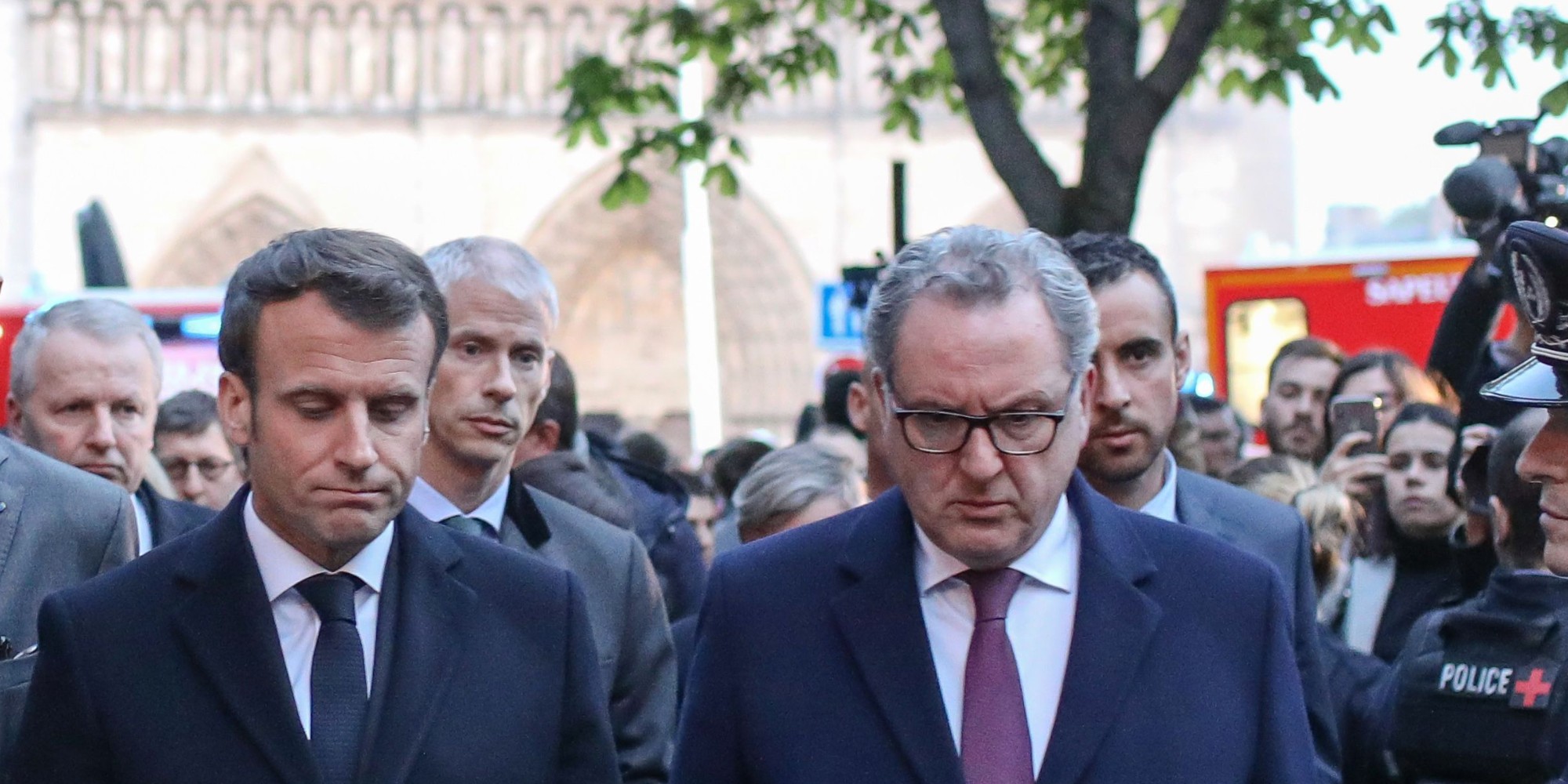 Emmanuel Macron console les « sortants » de la macronie