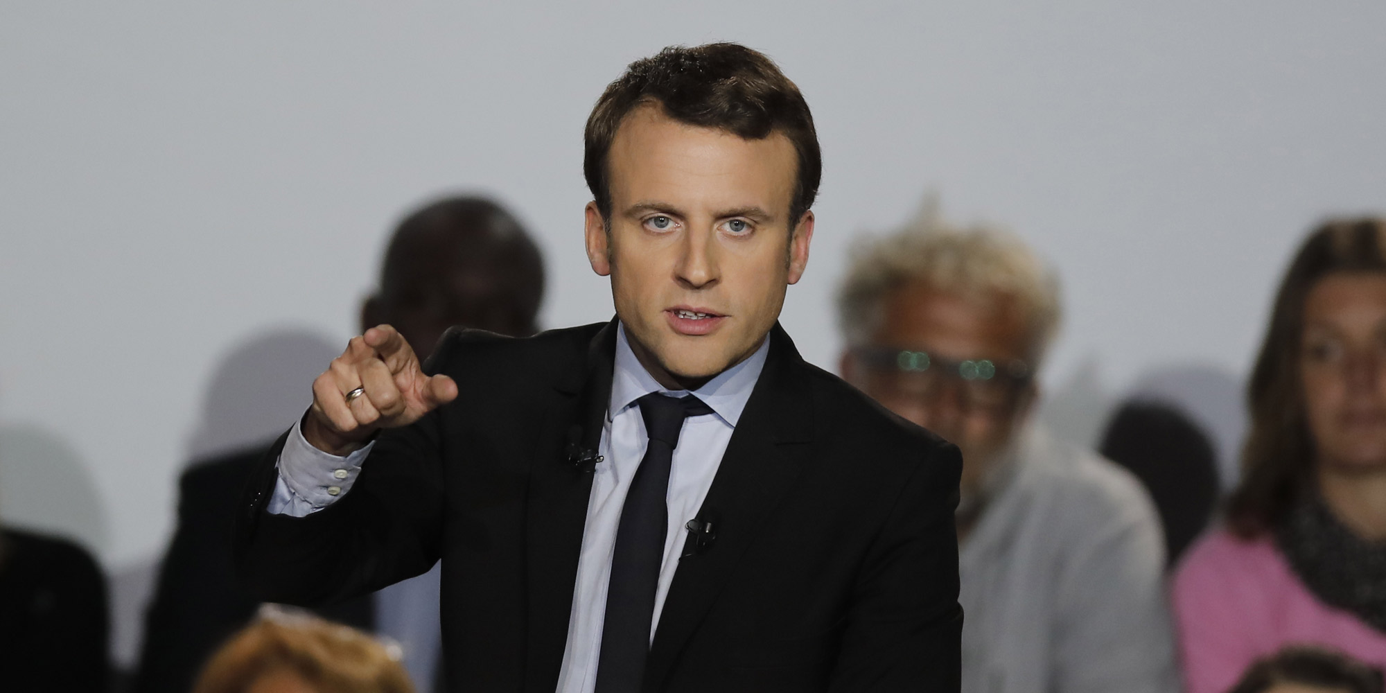 La première semaine de campagne d’Emmanuel Macron est-elle réussie?