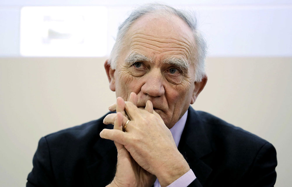 Charles Millon : "Le retour d'un service militaire est impossible"