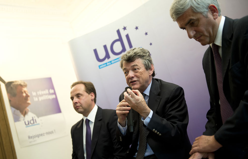 UDI, des débuts difficiles