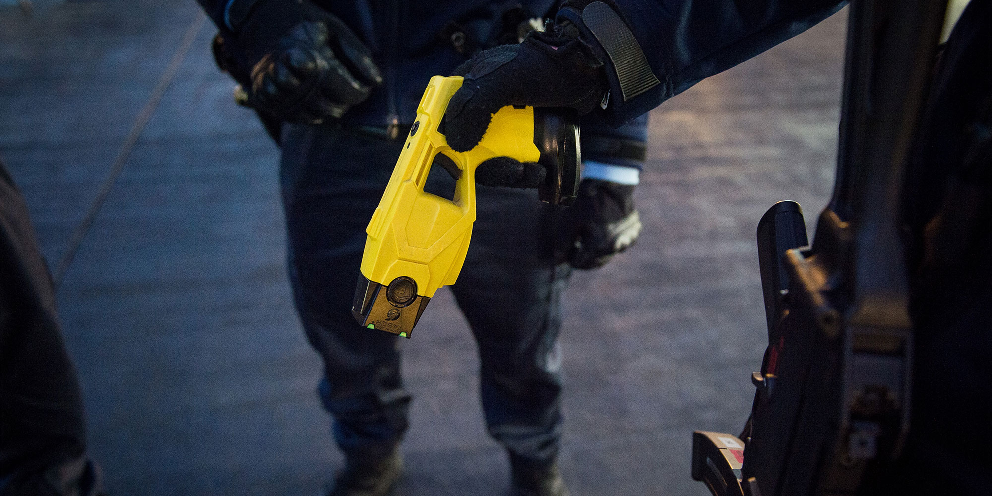 Police : pourquoi le Taser ne pourrait pas tout régler