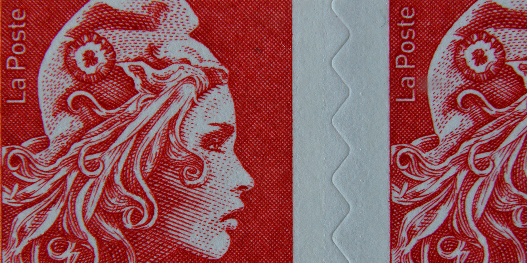 Quelle est l’histoire du timbre rouge