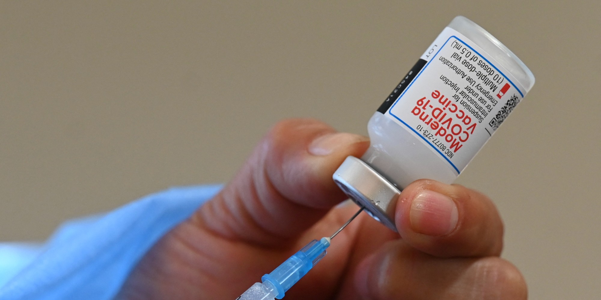 Une mini-dose du vaccin Moderna produirait une immunité durable contre ...